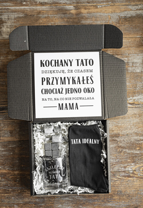 Pomysł na prezent z okazji dnia Ojca, pudełko prezentowe skarpetki Tata ...